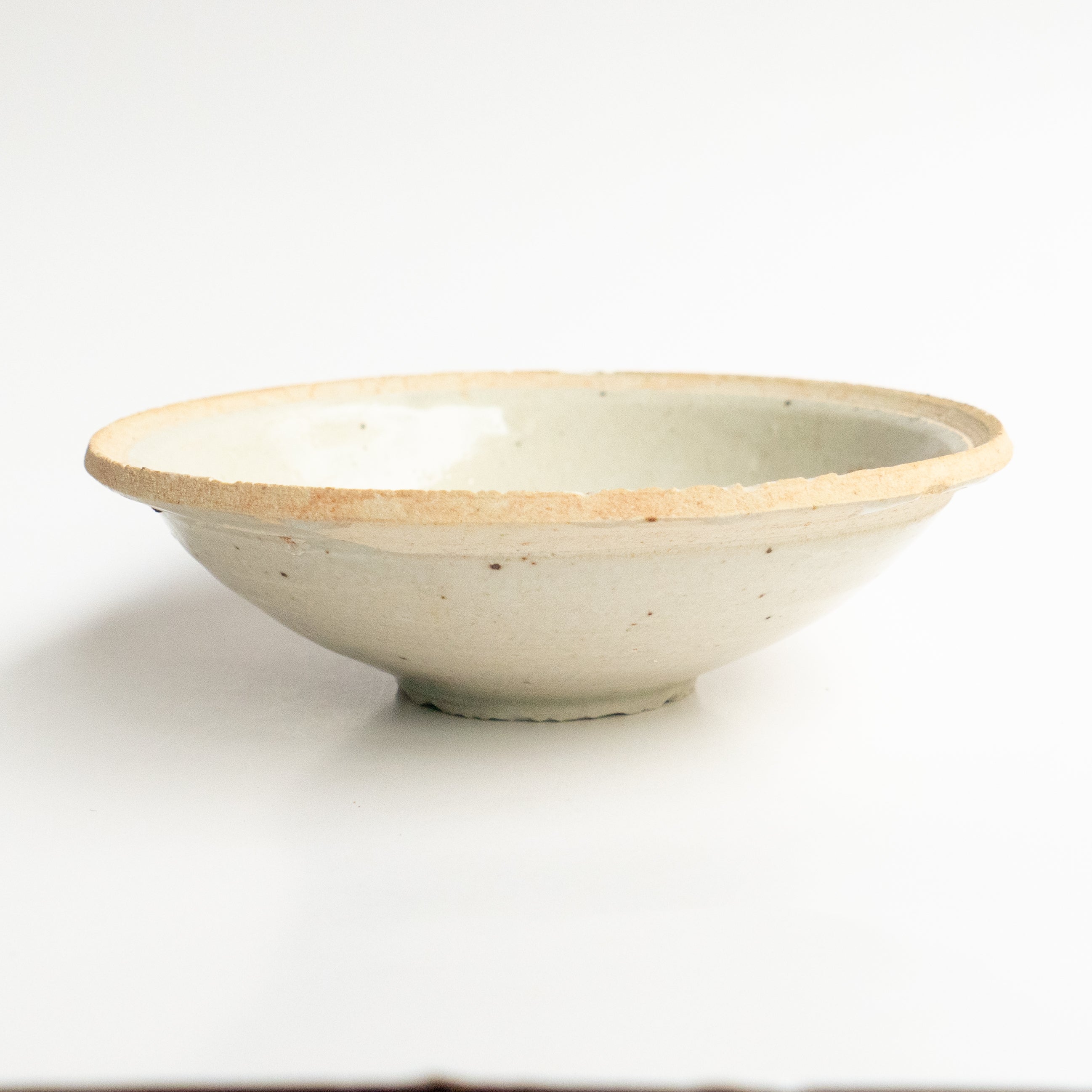 Tea trays and Antique plates – The Essence of Tea