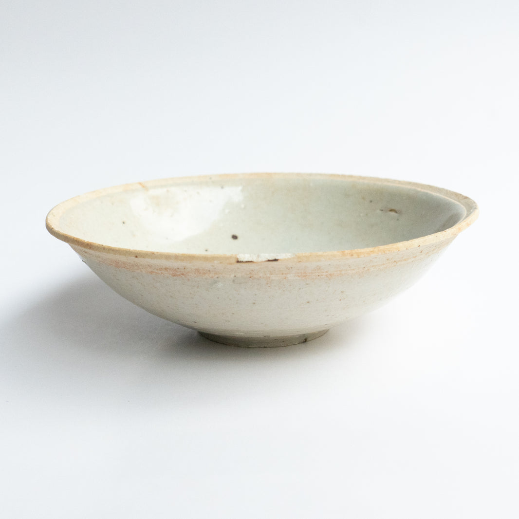 Tea trays and Antique plates – The Essence of Tea