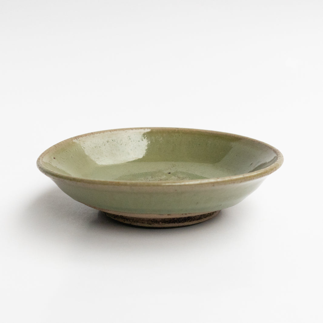 Tea trays and Antique plates – The Essence of Tea