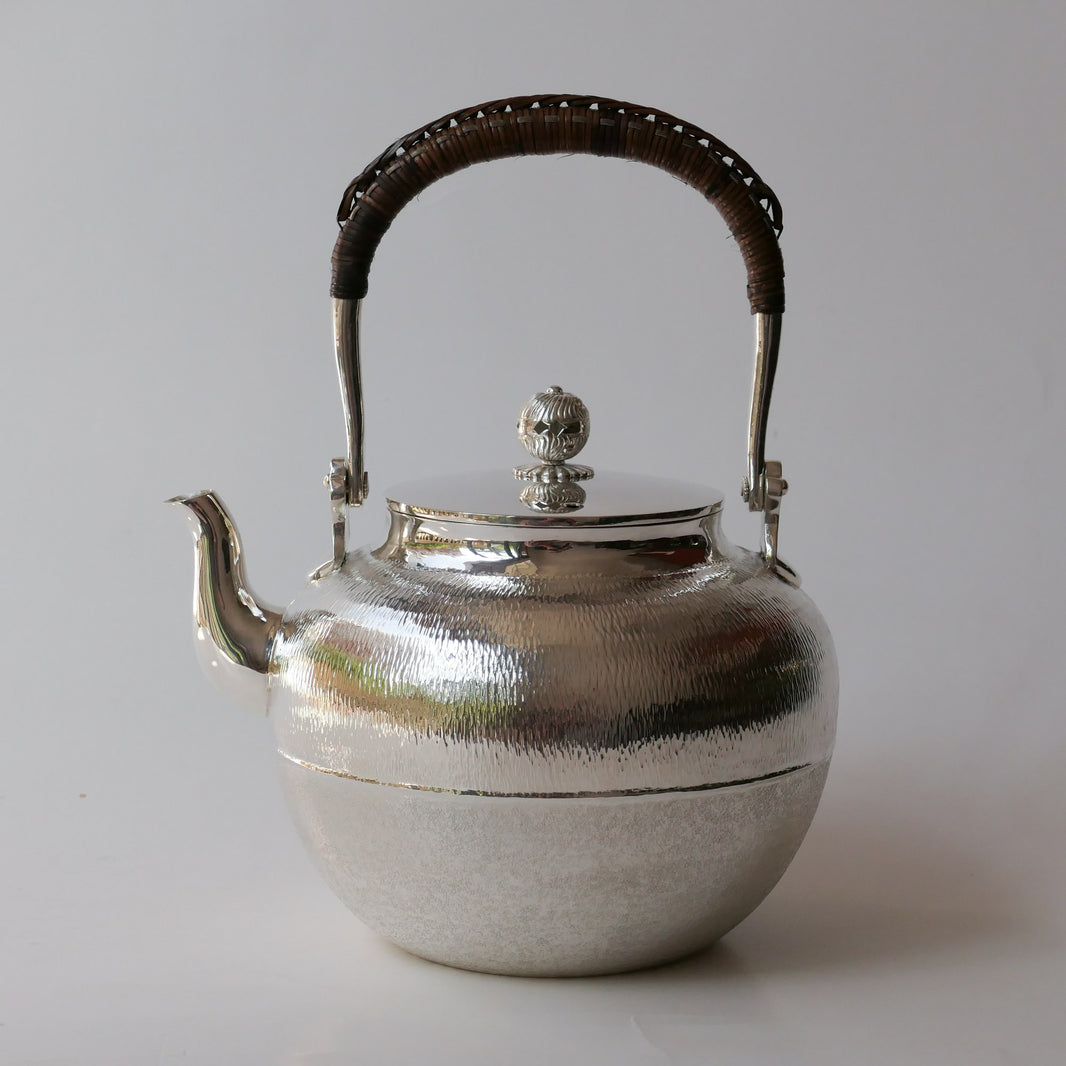 Pure Silver Kettles & Teapots – The Essence of Tea